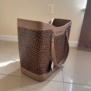 CROCS | Bags | Crocs Leopard Large Tote Nwt | Poshmark